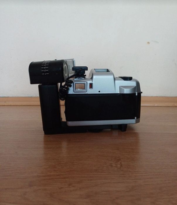 Cameră de filmat Master cu blitz Scheia • OLX.ro