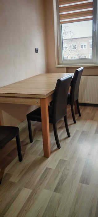 Vand 4 scaune de bucatarie cu masa bonus Oradea • OLX.ro
