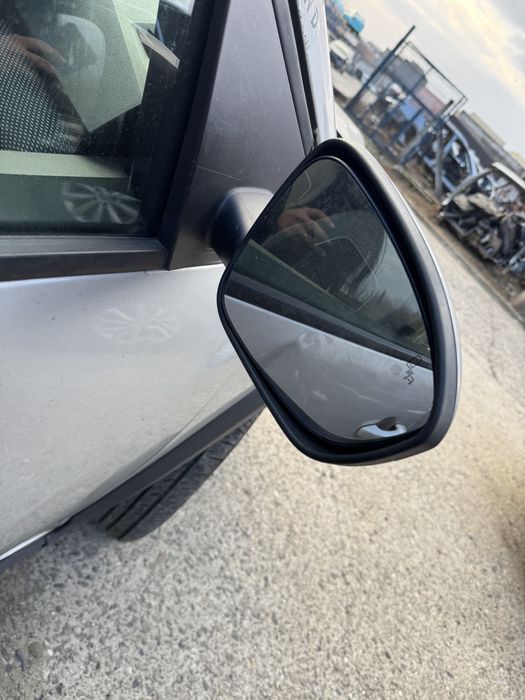 Oglinda dreapta cu rabatre manuala si reglaj electric dacia jogger 1.0 ...