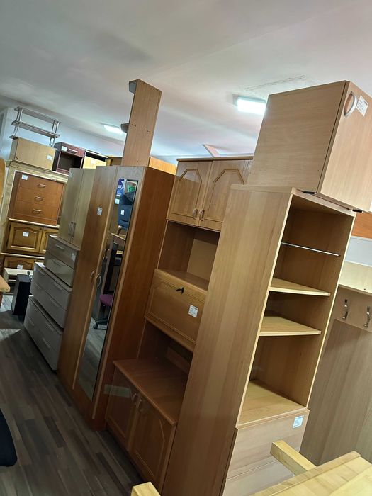 Magazin Mobila Second-Hand; Showroom cu mobila pentru casa si birou ...