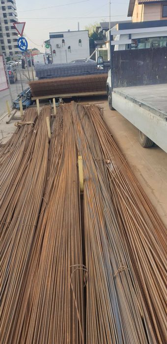 Tevi metalice rectangulare. Mii de alte materiale constructii in stoc ...