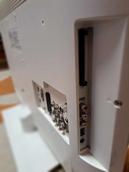 Телевизор "Sharp LC-26LE430E " гр. Русе Дружба 1 • OLX.bg