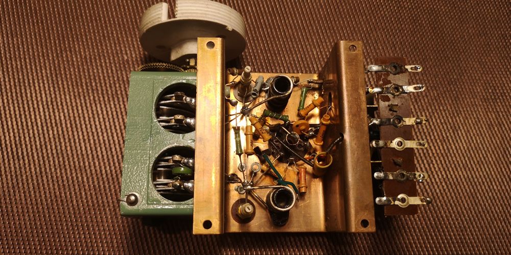 Condensator variabil și modul FM radio rossini Iasi • OLX.ro