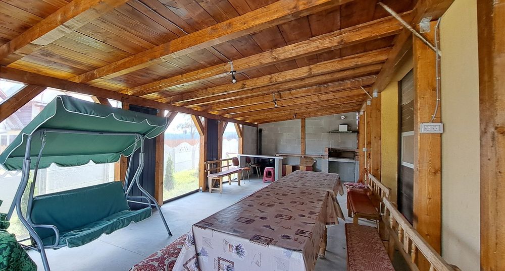 Cabana Casa Vyca Marisel • OLX.ro