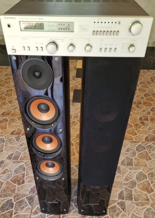 Vand amplificator Telefunken si 2 boxe Pure Acoustics Pitesti • OLX.ro