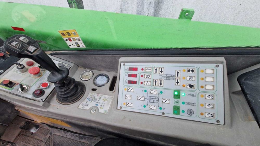 De vânzare Manitou Merlo - Roto 18 h 4000 kg Radauti • OLX.ro