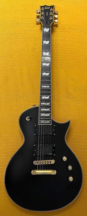 ESP LTD EC-1000 Vintage Black - EMG 81/60 Iasi • OLX.ro