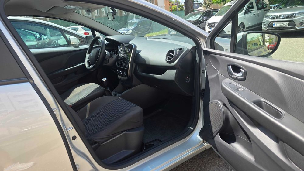 Renault Clio 2019 59 030 km Targoviste • OLX.ro