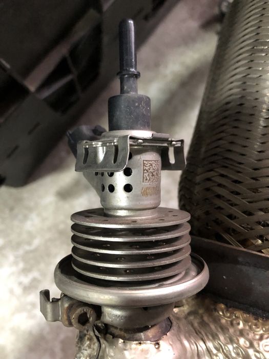 Injector adblue Audi 3.0 tdi / Bitdi A4 A5 A6 A7 A8 4H0131113A Campina ...