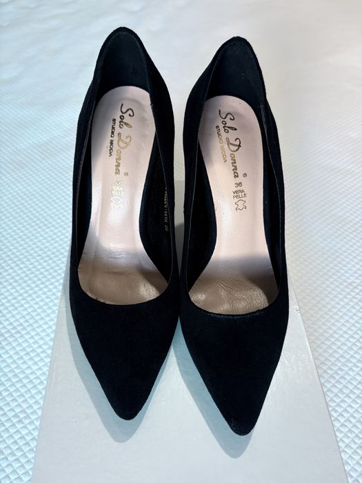 Pantofi stiletto din piele întoarsă - 36 Iasi • OLX.ro