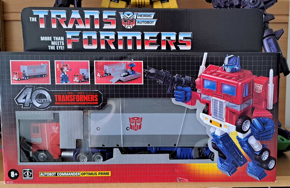Transformers Optimus prime G1 40th Anniversary гр. София 7-ми 11-ти ...