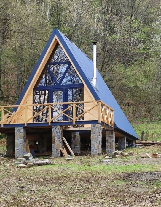 Cabane tip A frame și case de locuit normale foișoare terase Fagaras ...