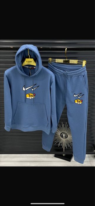 Trening Nike model nou Rosia • OLX.ro