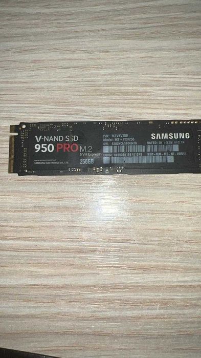 Samsung 950 PRO NVMe M.2 Campina • OLX.ro