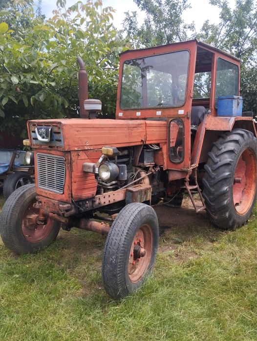 Tractor U650 cu plug Bozieni • OLX.ro