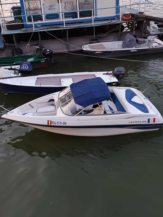 Vand barca crownline cu motor si peridoc Tulcea • OLX.ro