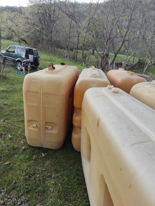 Rezervor cuva bazin butoi plastic de la 700 la 2500 litri Baia de Fier ...