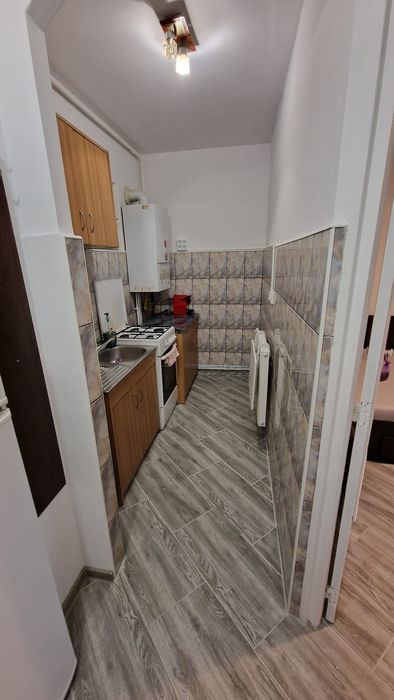 Garsoniera Astra Brasov • OLX.ro