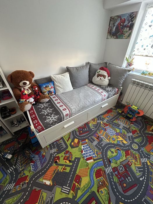 Pat divan 2 sertare Mamaia-Sat • OLX.ro