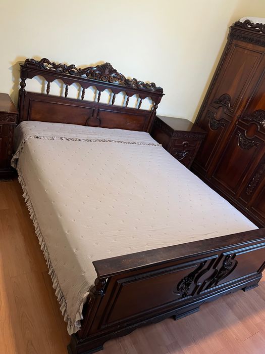 Set Mobilier Dormitor Lemn Masiv stil Baroc Constanta • OLX.ro