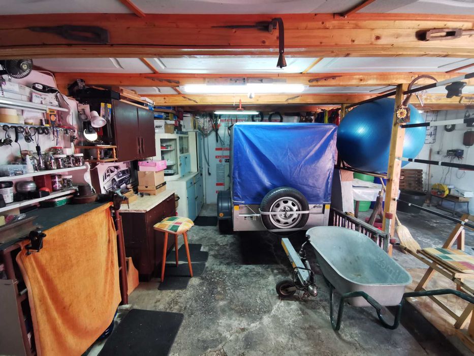 Casa de vanzare, cu 6 camere. Reghin • OLX.ro