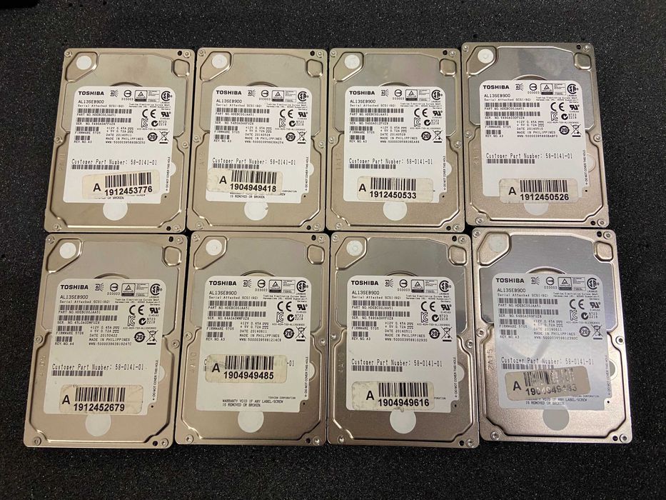 8 x Toshiba AL13SEB900 900GB 2.5" SAS HDD хард диск гр. София Дружба 2 ...