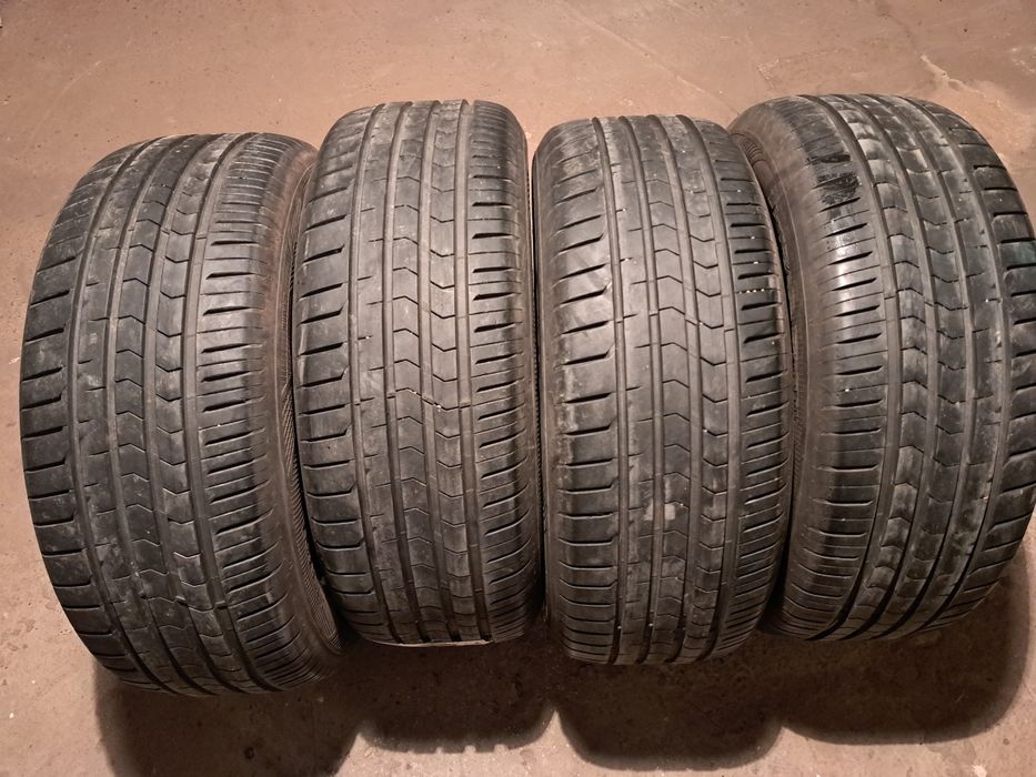Vând 4 anvelope Vredestein 225*55* ZR17 / 7mm Golesti • OLX.ro