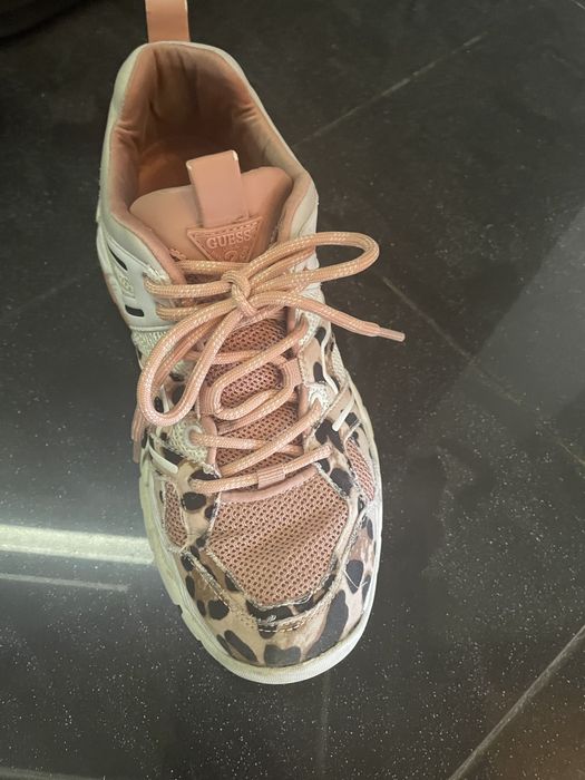 Сникърси Guess, G- star гр. Пловдив Тракия • OLX.bg