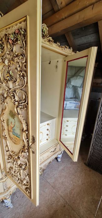 Mobilier antic baroc venețian Suceava • OLX.ro