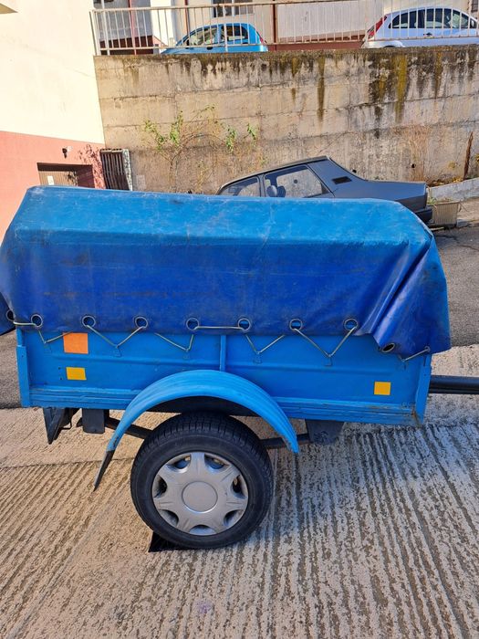 Se vinde remorcă+prelată Sibiu • OLX.ro
