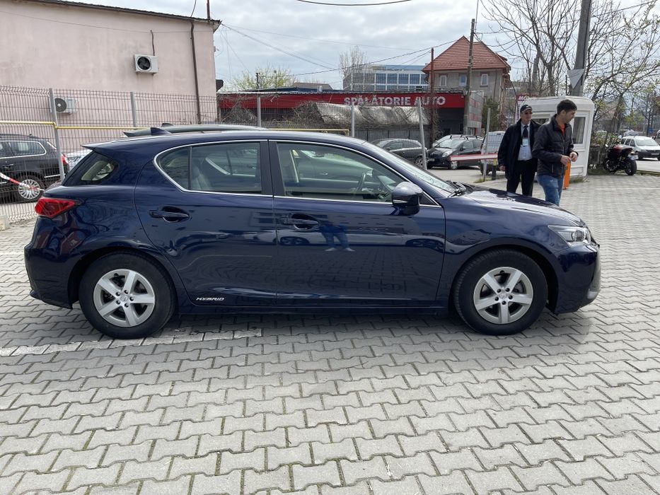 Lexus CT200h A10 2nd facelift 2019 display mare (10.2 inch) Bucuresti ...