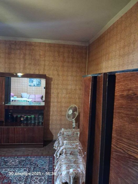 СРОЧНО !! Продается квартира в Яшнабаде 1/4/9 ( 42 кв/м ) Авиасозлар 1: ...