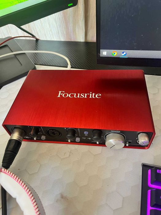 Focusrite Scarlett 2i4 x-tone kashmir full box ! Bucuresti Sectorul 4 ...
