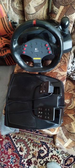 Volan logitech momo racing de vanzare ' Anunturi ' OLX.ro