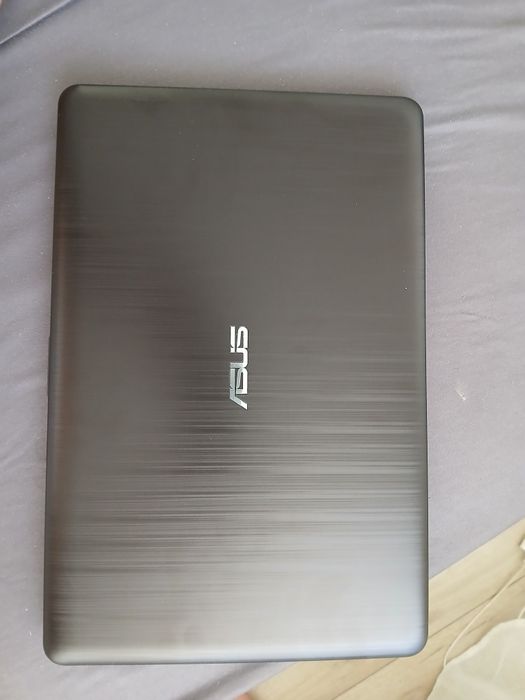 Vând laptop asus Smeura • OLX.ro