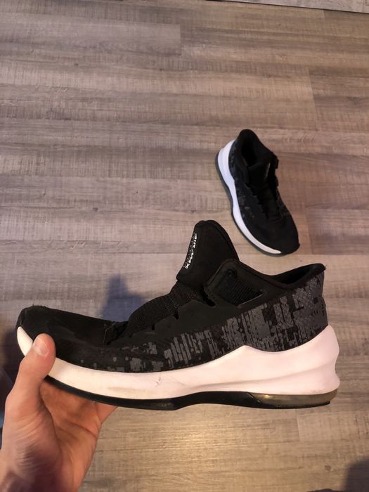 Adidasi Baschet Nike Infuriate 2 Craiova • OLX.ro