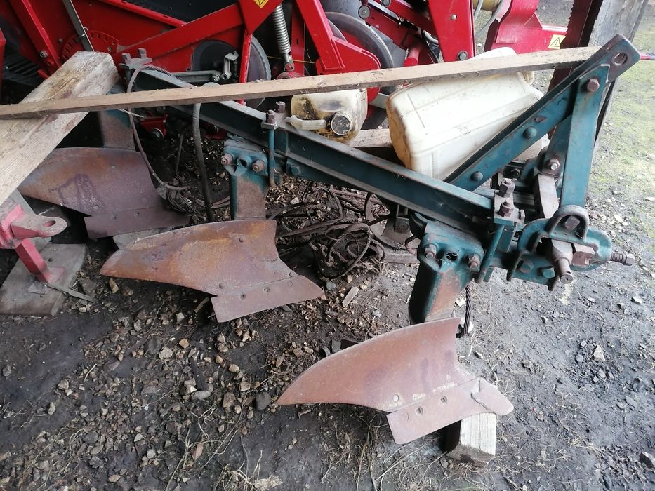 Plantator cartofi, grapa, plug Ineu • OLX.ro