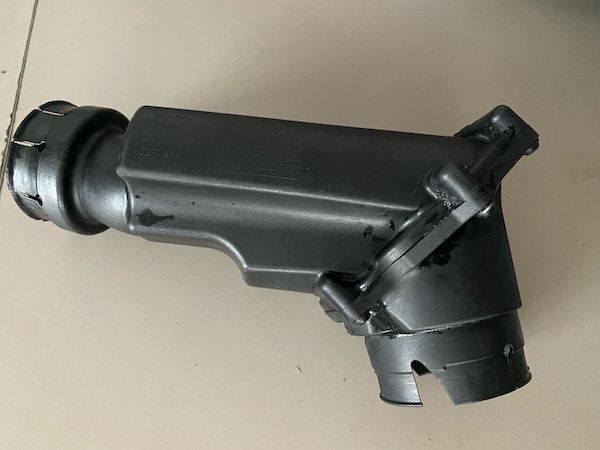 Rezonator turbo Volvo XC90 S60 V70 XC70 2003-2013 30740895 Baia • OLX.ro