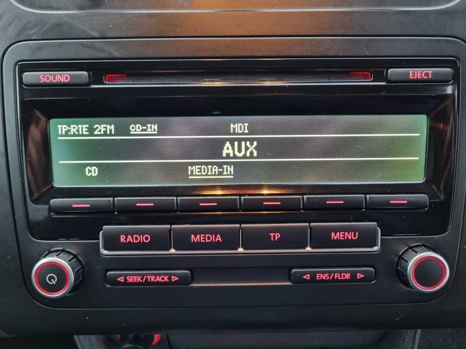 RADIO CD MP3 Original VW Volkswagen RCD 510 -Bluetooth / AUX / Telefon Oradea • OLX.ro