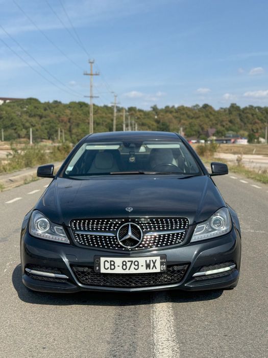 Mercedes Benz FACELIFT Coupe C220D W204 170ch Cluj-Napoca • OLX.ro