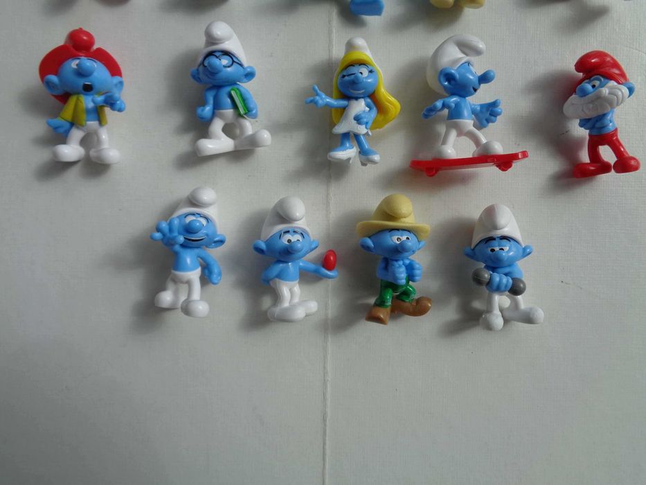 Figurine Strumfii 2025 set complet Brasov • OLX.ro