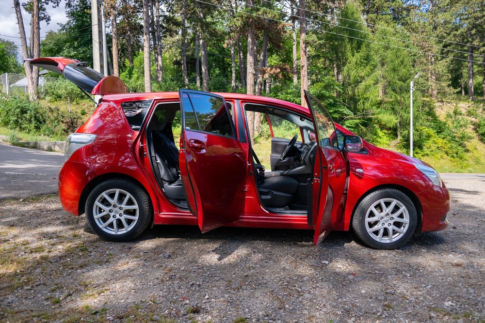 Toyota Verso Automata 7 locuri Comanesti • OLX.ro