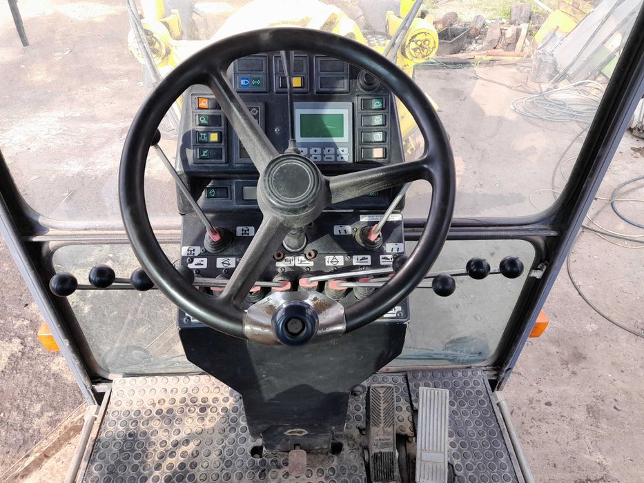 Autogreder HBM-Nobas BG160T-4 , 2011 Negresti-Oas • OLX.ro