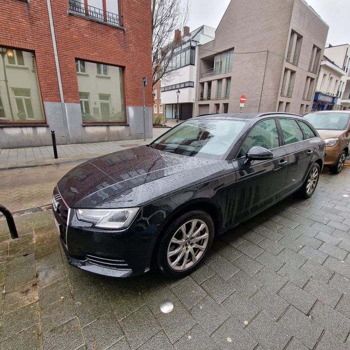 Vînd Audi A4 Quattro Padureni • OLX.ro