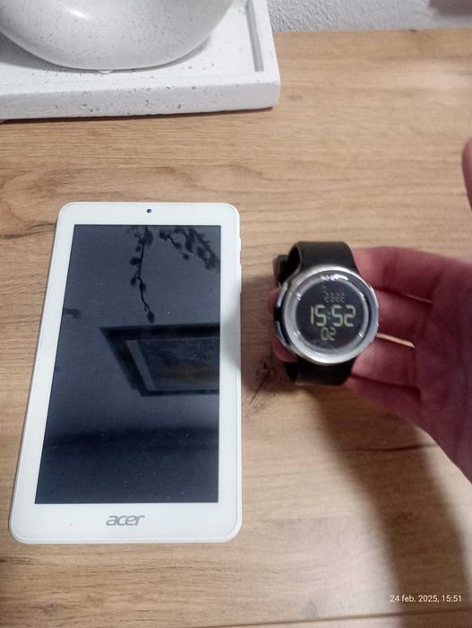 Vând tabletă și ceas separat sau amândouă la pachet Brasov • OLX.ro