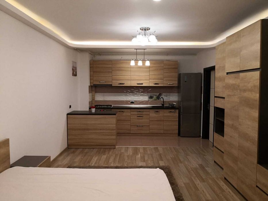 Garsoniera Coresi spatioasa, moderna cu terasa Brasov • OLX.ro