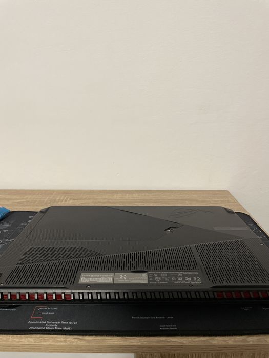 Laptop Asus ROG 1050 ti i7-7700HQ 8gb ram Iasi • OLX.ro