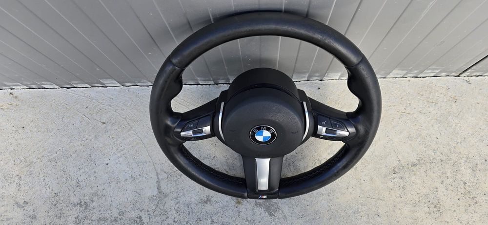 Volan m pachet bmw f20 f21 f22 f30 f31 f32 f33 f34 f36 Preajba • OLX.ro