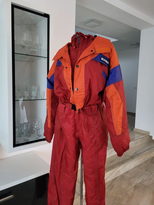 Salopete/combinezoane Ski de Bărbați Brasov • OLX.ro