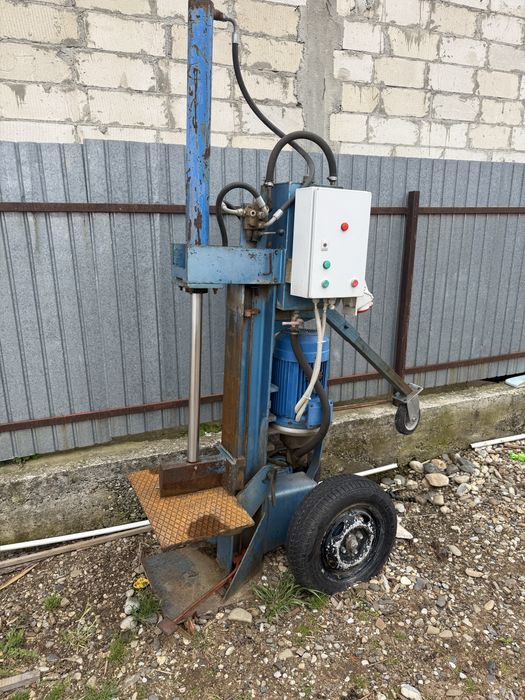Spargator lemne tri fazic Sascut • OLX.ro